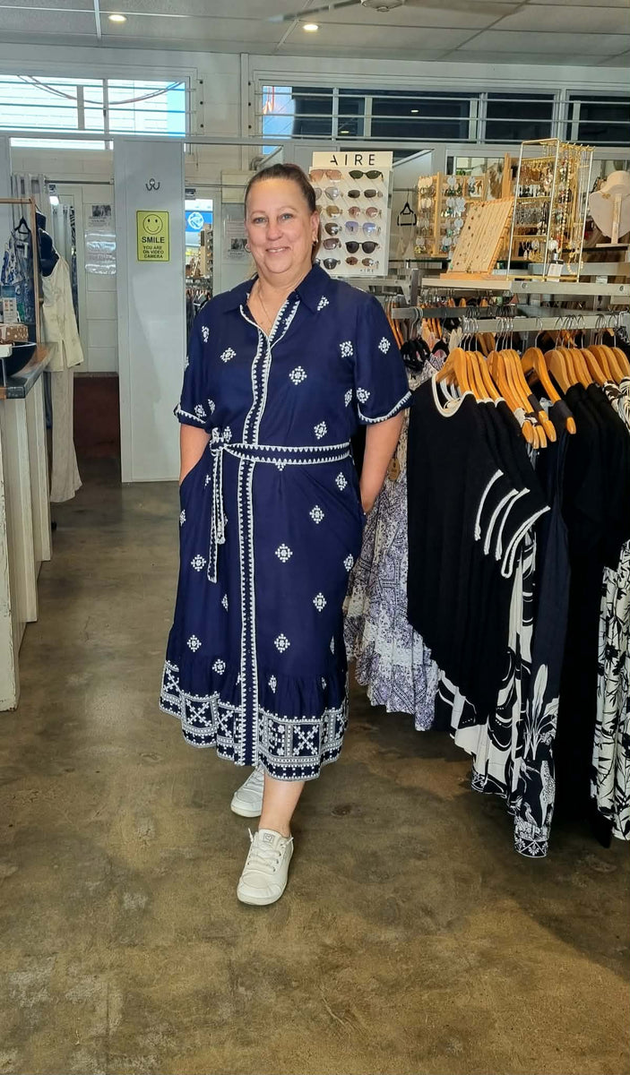 MAURA RIC RAC NAVY MIDI DRESS – EmberandAsh