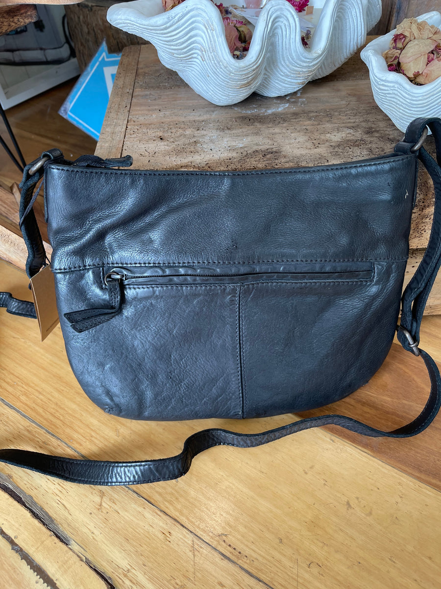 YARA BLACK RUGGED HIDE LEATHER HANDBAG – EmberandAsh